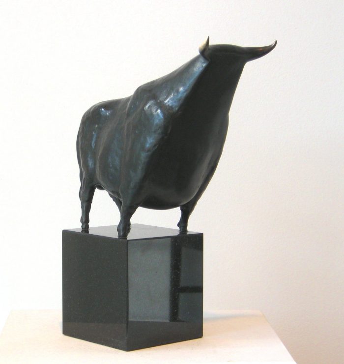 Medium Bull | Trias Gallery